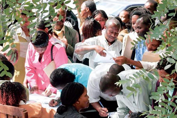 26,000 pyramid scheme victims sue for lost cash - Business Daily