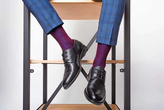 Executive socks: The right pair makes big business impression ...
