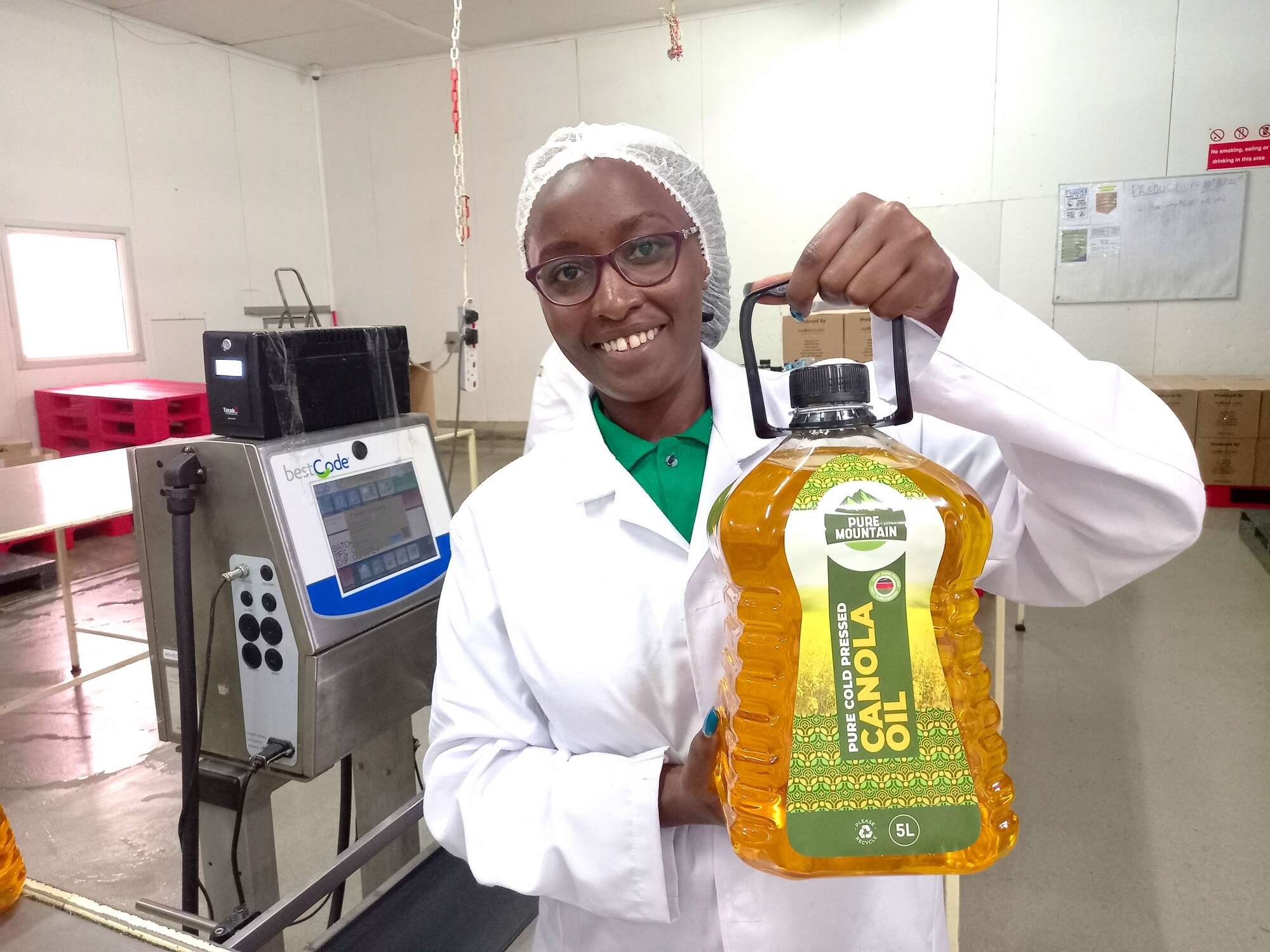 Cooking oil firm taps contract farmers to cure raw materials headache ...