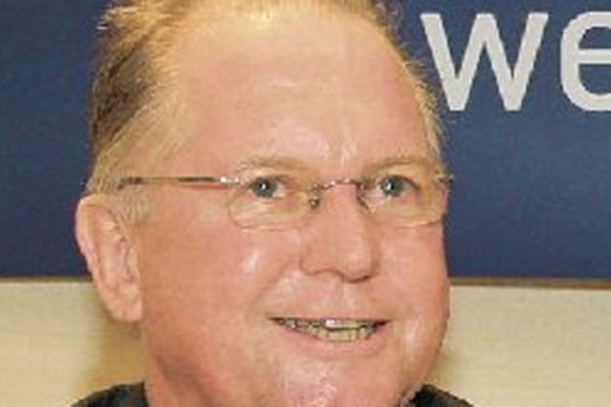 Grieves-Cook gets tourism award - Business Daily