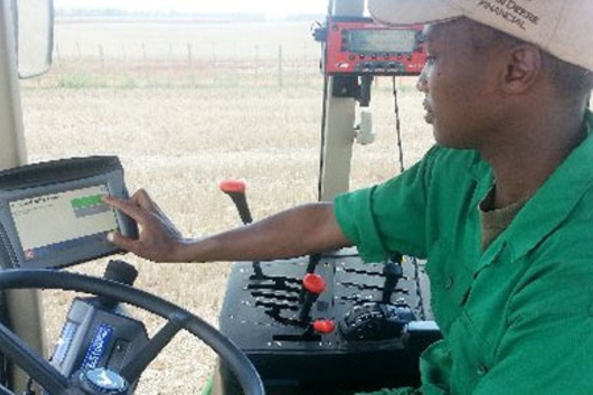 ‘Intelligent’ sprayer arrives - Business Daily