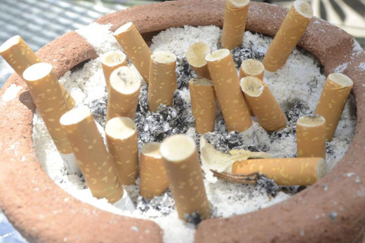 Smokers of filterless cigarettes get price cut - Business Daily