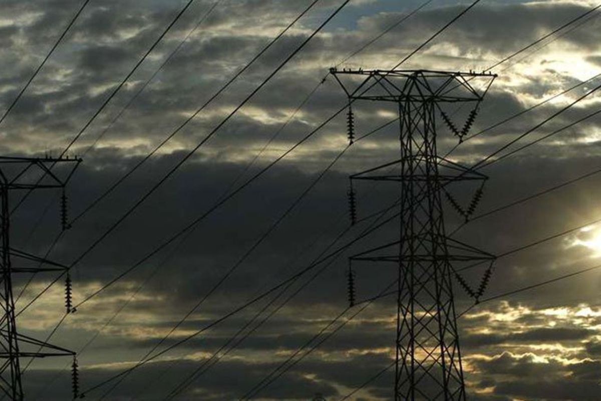 Uhuru in deal to speed up Ethiopia-Kenya power line - Business Daily