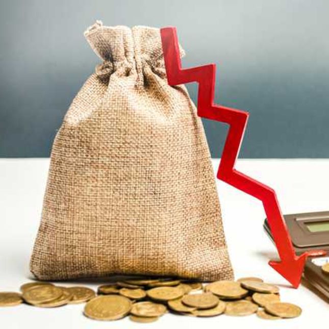 Cash-rich firms reap bumper gains from rising interest rates - Business ...