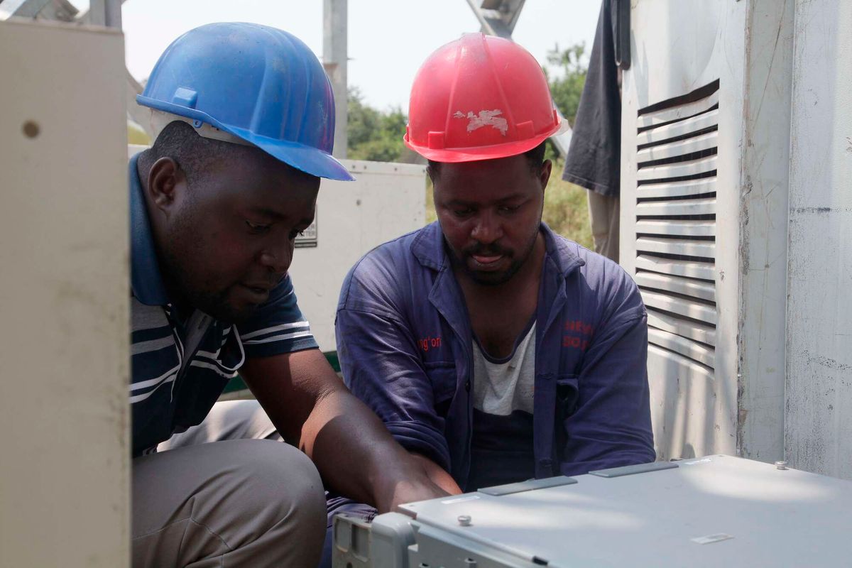 Win for Safaricom in national roaming fees tussle - Business Daily