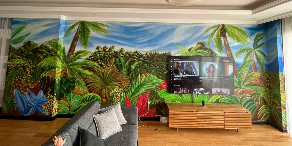 Graffiti art: Walls, wonderful murals take beauty all over town ...