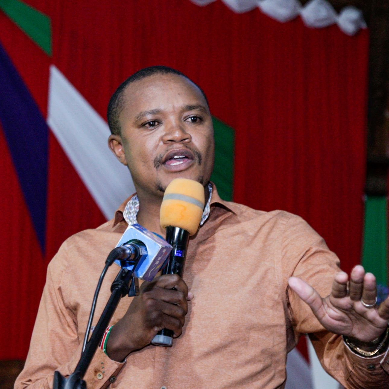 Profiles - Business Daily