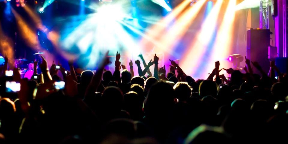 Beware the fallacies of privacy while in a crowd, public places ...